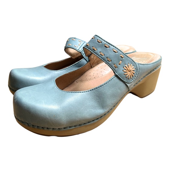 Dansko | Shoes | Dansko Embroidered Mary Jane Clogs 4 Us 950 Boho Y2k ...